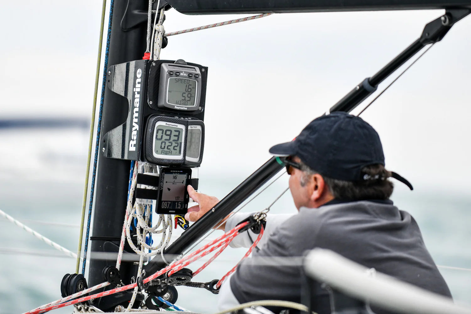 Tips for Pinging the Starting Line! – SendIt Sailing